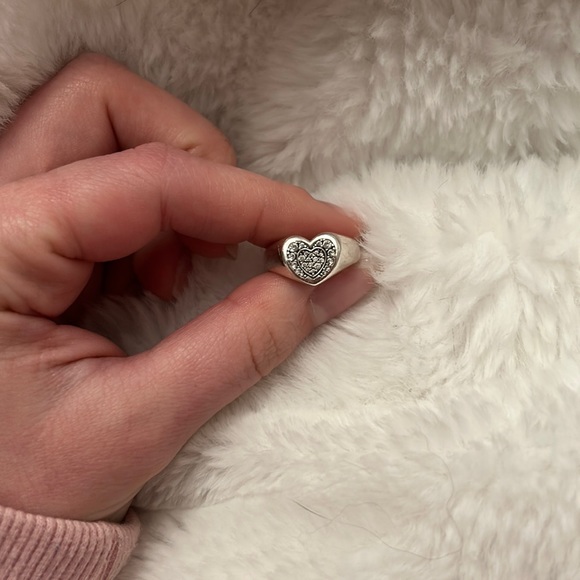 Pandora | Jewelry | Pandora Heart Pace Signet Ring Size 5 | Poshmark